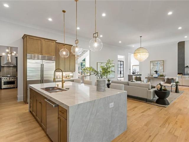 340 Mirador Court