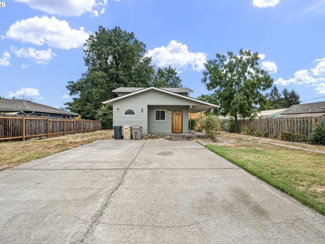 340 N 7TH ST