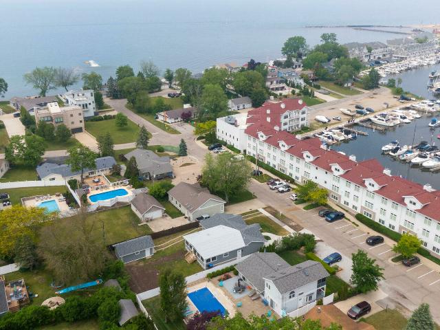 340 N Berrien Street, New Buffalo, US, MI
