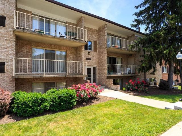 340 N. Summit Ave 3 Bedroom Apartment for Rent at 340 N Summit Ave, Gaithersburg, MD 20877
