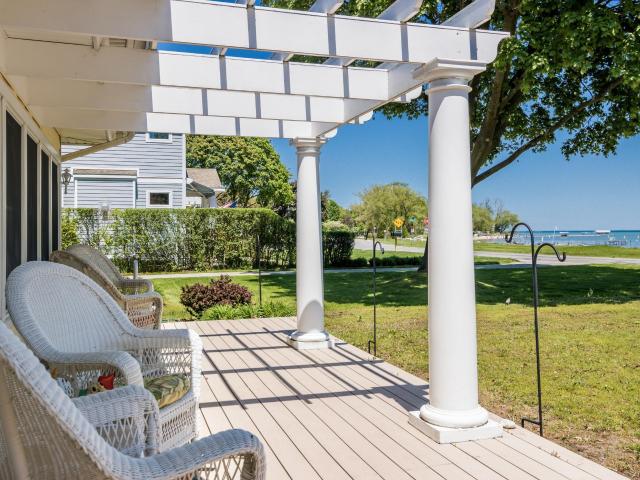 340 S East Bay Boulevard