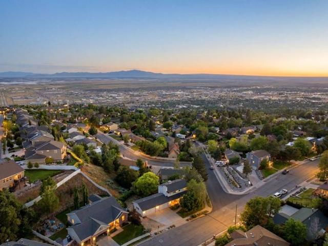 340 S Gary Way E, North Salt Lake, UT 84054