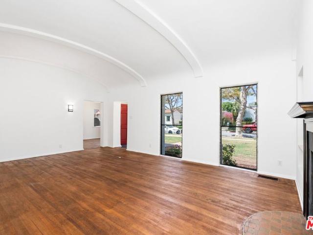 340 S Maple Drive