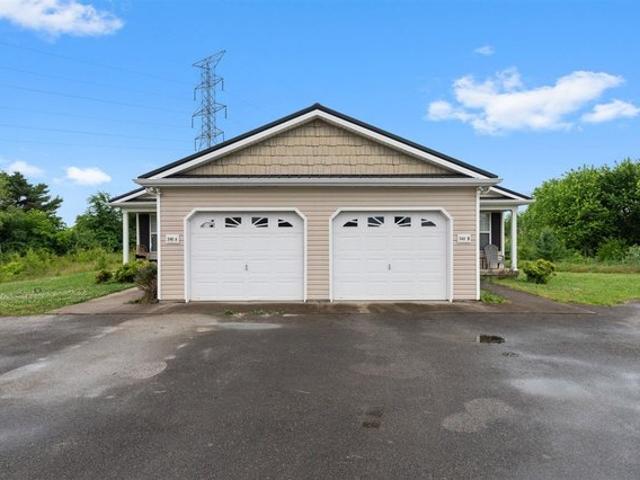 340 Sandy Ct, Bowling Green, KY 42101