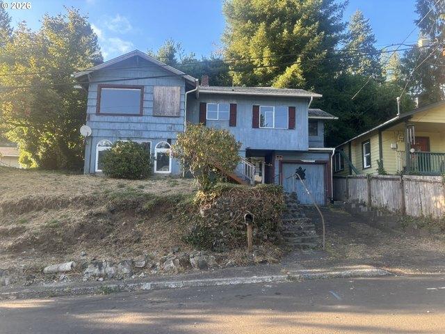 340 SE 3rd St, Toledo, OR 97391