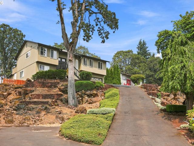 340 patricia dr