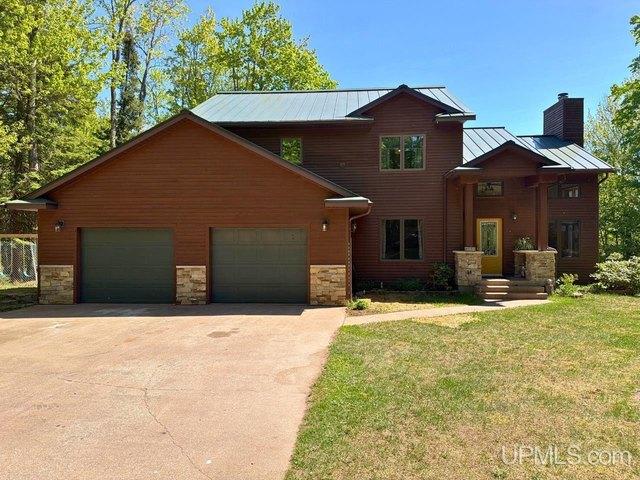 340 Pelissier Lake Rd, Marquette, MI 49855