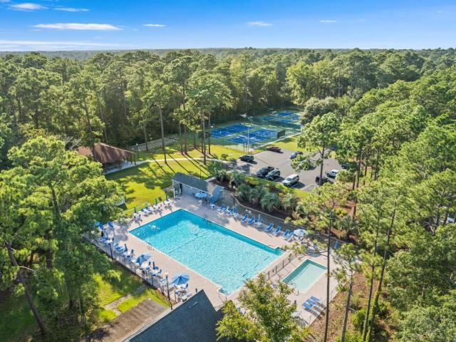 340 Persimmon Rd. SW