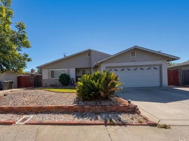 340 Plum St, Vacaville, CA 95688