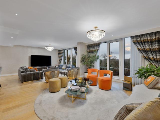 340 Queenstown Road, London SW11, 4 bed flat to rent, £14,000 pcm | PrimeLocation