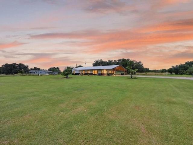 340 Rosser Ranch Rd, Graham, TX 76450