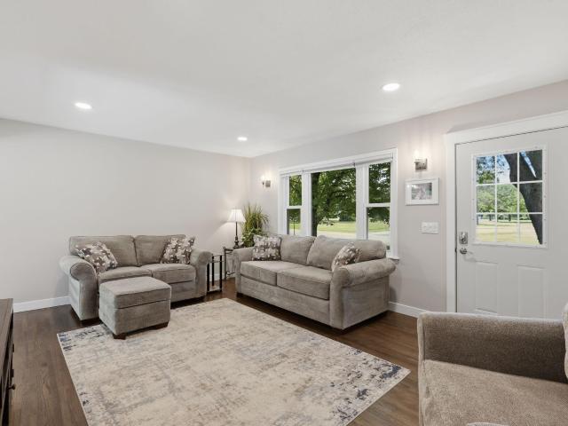 340 Ranchview Lane N