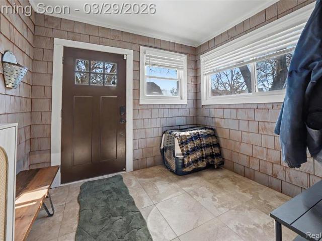 340 W Maplehurst Street