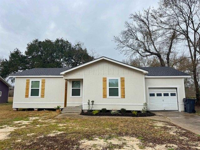 340 Warner St, Bridge City, TX 77611