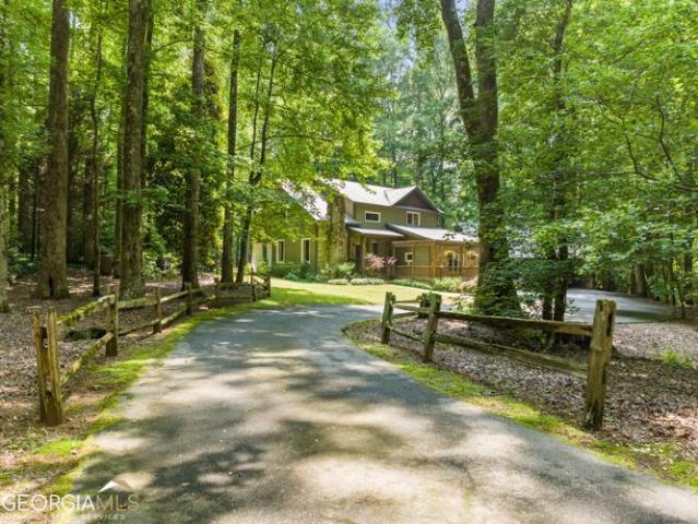 340 Thornbriar Way, Mount Airy, GA 30563