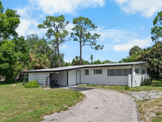 340 Timbruce Ln NW, Port Charlotte, FL 33952