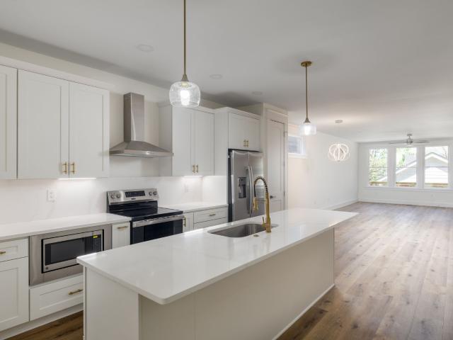 340A Peachtree St