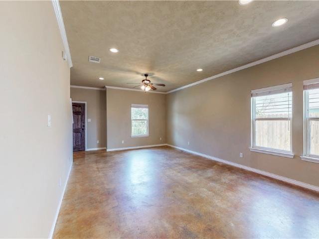 3414 Cullen Trail