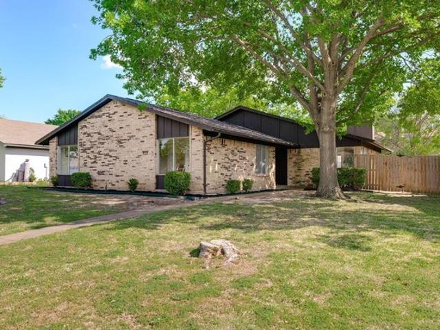 3414 Crossbow Ln, Garland, TX 75044