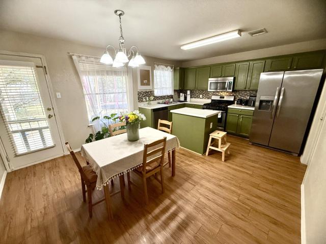3414 Flowstone Ln