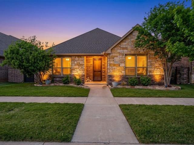 3414 Fountain Way, Granbury, TX 76049