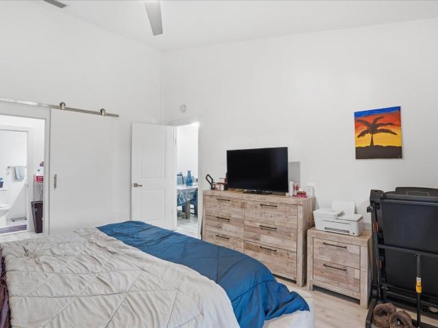 3414 Freedom Dr, Hollywood, FL 33021 | MLS #B26020