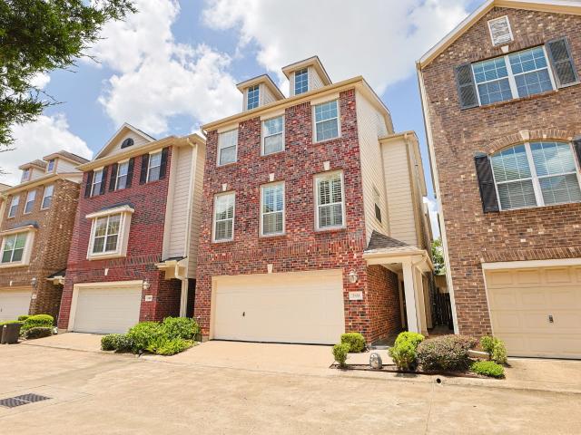 3414 Skyline Village Drive