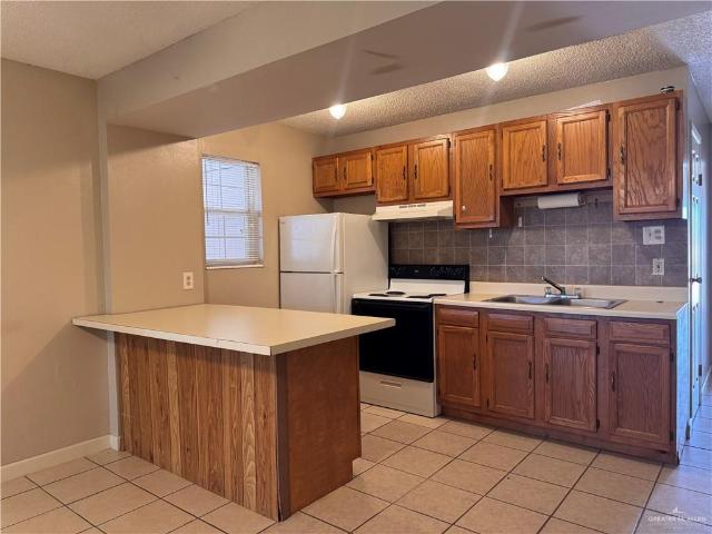 3415 N Kenyon Road 3