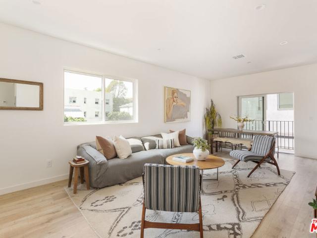 1/2 Bellevue Avenue