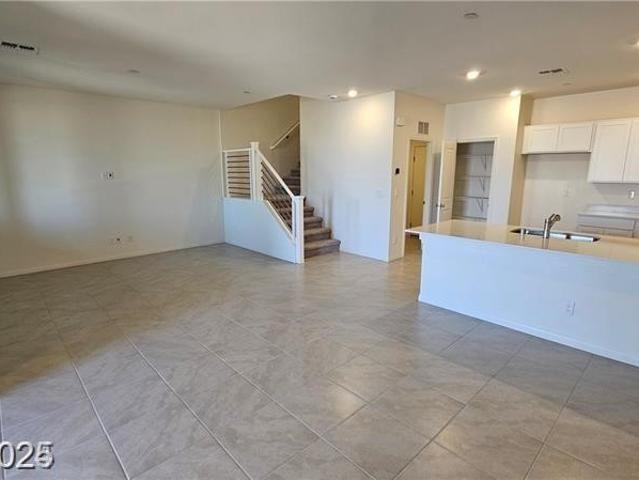 3415 Costa Caparica Lane
