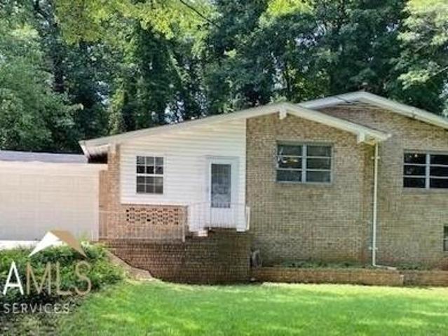 3415 Forrest Hills Dr, Hapeville, GA 30354