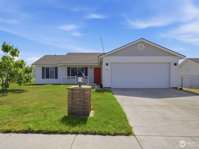 3415 Hawthorne Ln, Pasco, WA 99301
