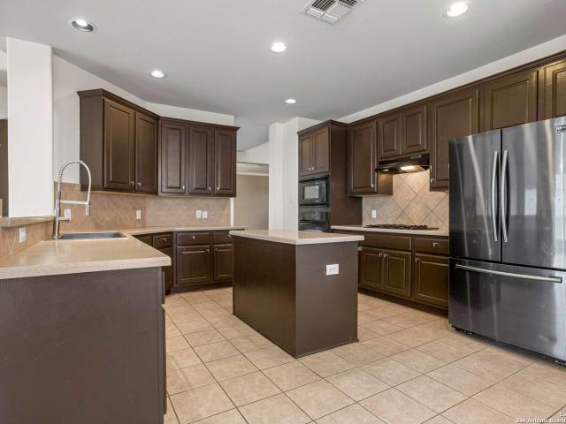 3415 Highline Trail, San Antonio, TX 78261 | MLS #1923 | Compass