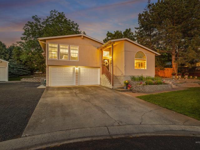 3415 Selway Dr