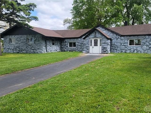 3416 Clearview Ave, Moraine, OH 45439
