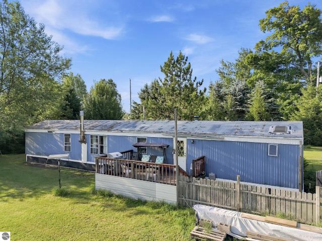 3416 W 18 Road