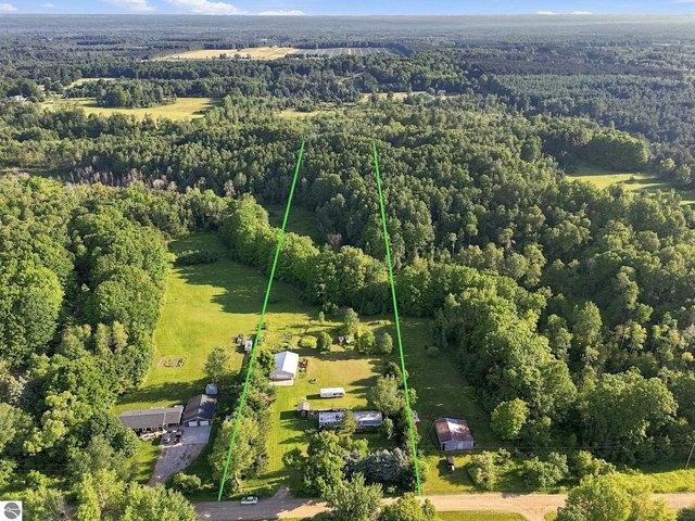 3416 W 18 Rd, Mesick, MI 49668