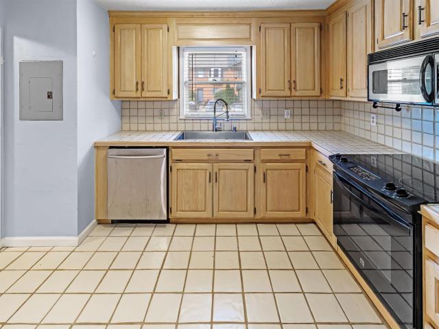 3416 Wisterwood Lane