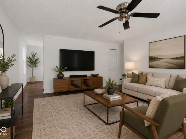 3417 N Richardt