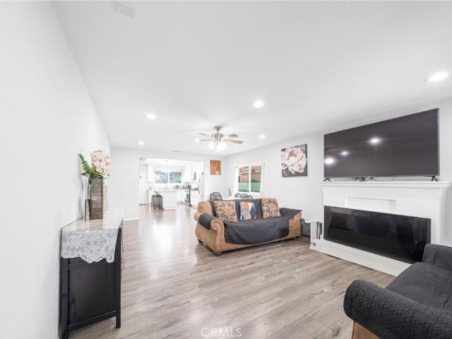 3417 Arlington Ave, Los Angeles, CA 90018 | MLS #PW25005