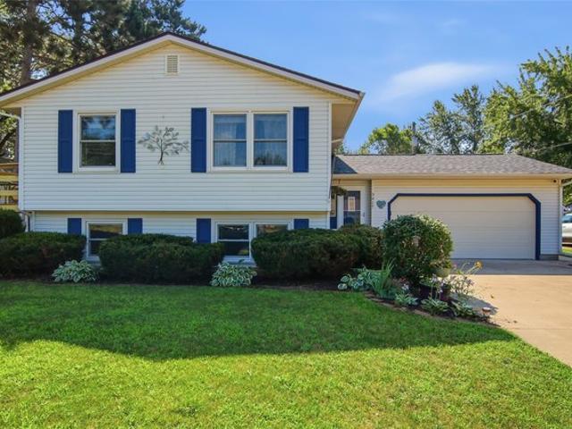 3417 Locust Ln, Eau Claire, WI 54703