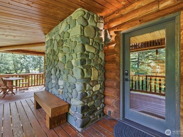 34184 SE 327th Pl, Ravensdale, WA 98051