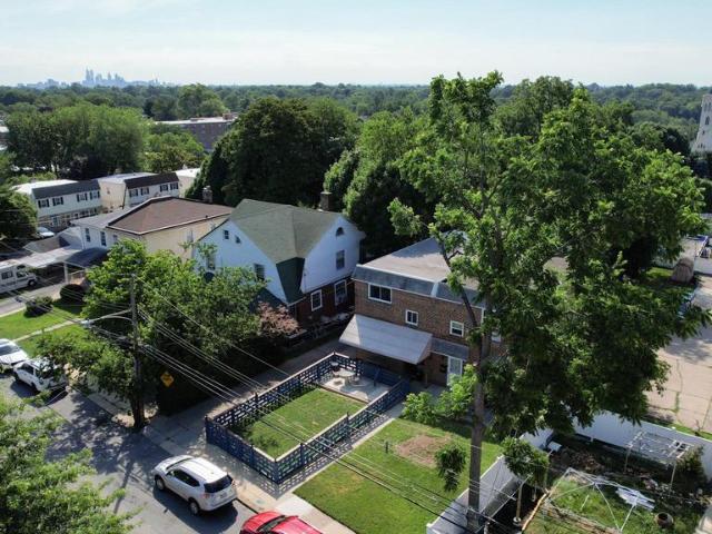 3418 Mary Street