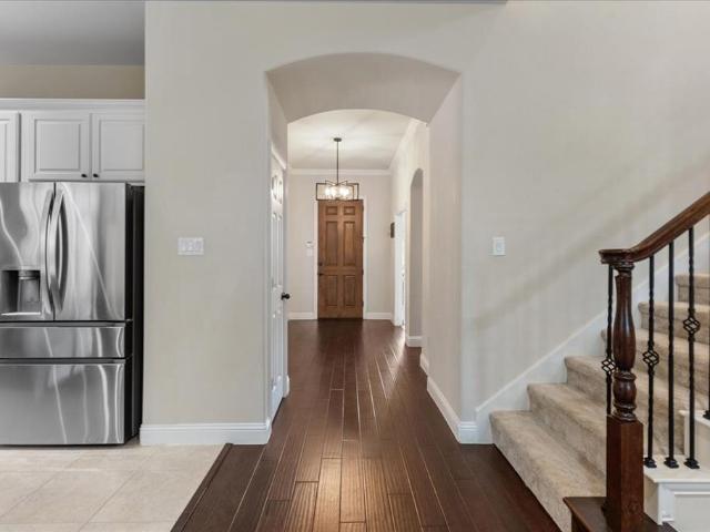 3418 Meadowside Drive