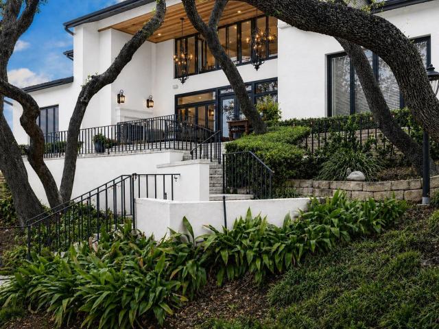 3418 Mount Bonnell Cir