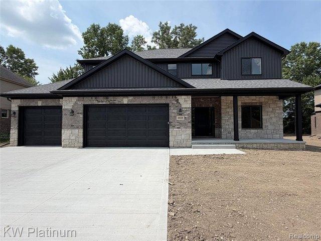 3418 Round Tree Dr, China Township, MI 48054