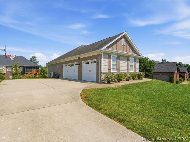 3418 Royal Lake Drive