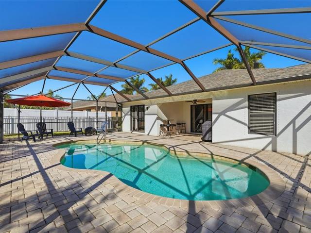 3418 72nd Dr E, Sarasota, FL 34243 | MLS #TB8470