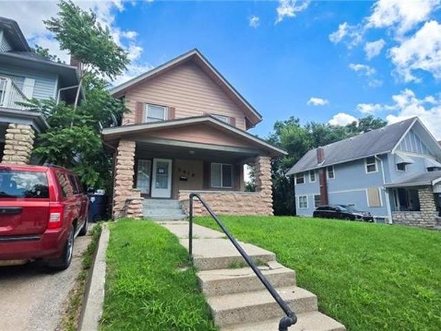 3419 College Ave, Kansas City, MO 64128