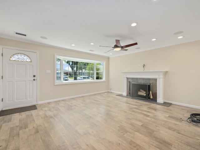 3419 Flora Vista Avenue